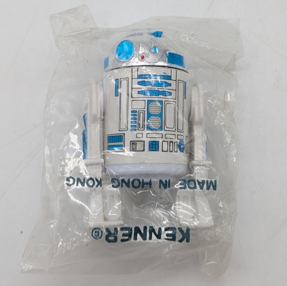 Vintage | Other | Vintage Kenner Star Wars R2d2 Small Plastic Figure In ...